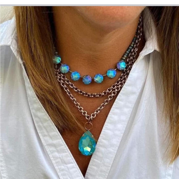 Sabika | Jewelry | Sabika Key Tones Teardrop Necklace | Poshmark